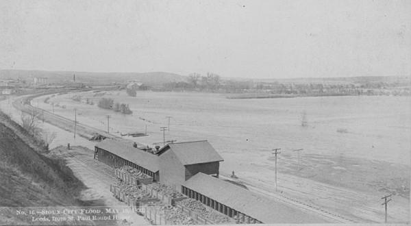 Photos: Floyd River flooding