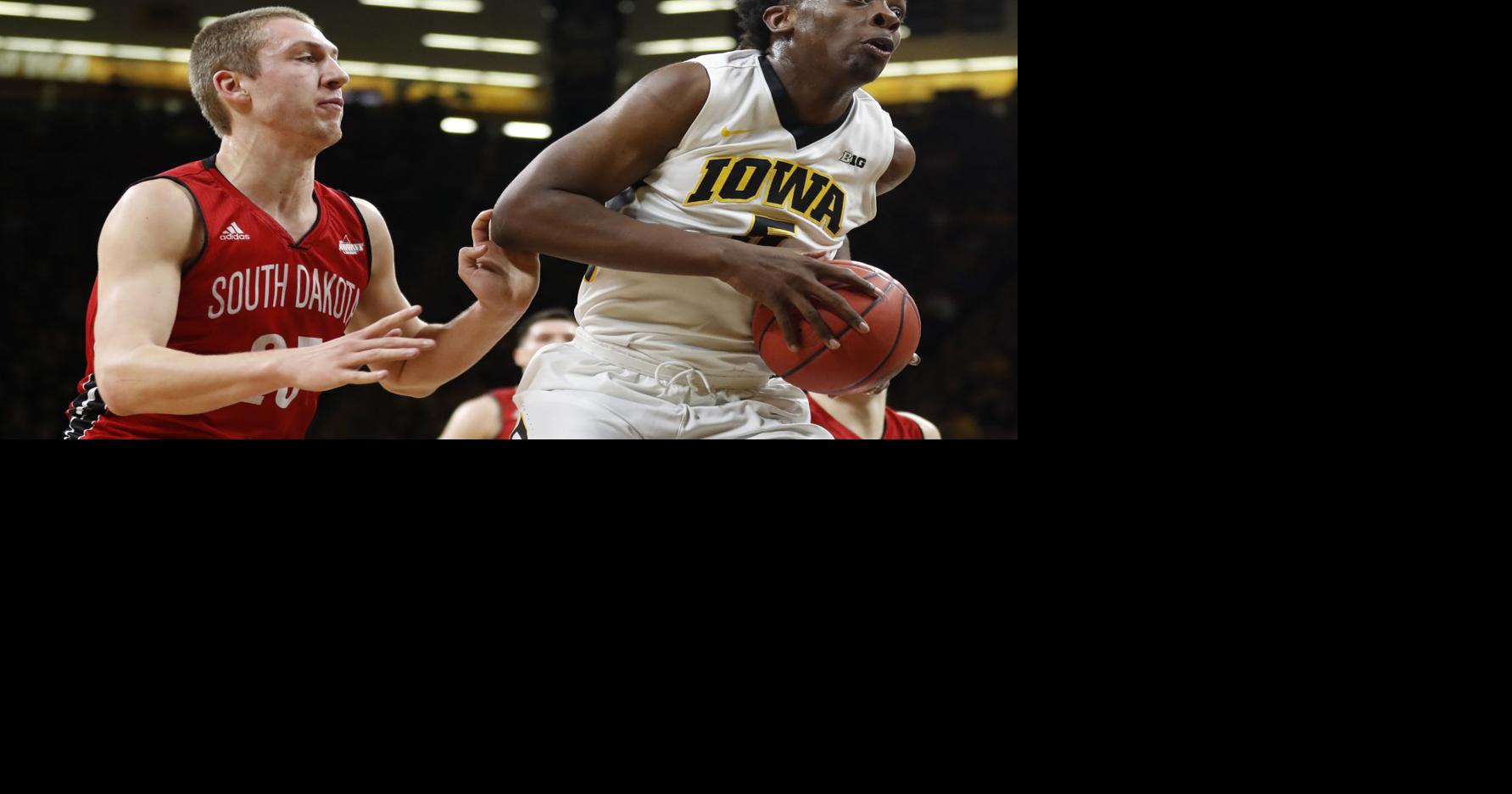 Healthy Tyler Hagedorn has USD basketball thinking big