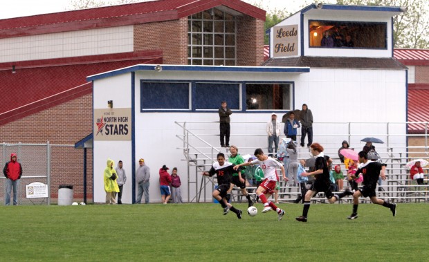 New Leeds Field brings fans, players together