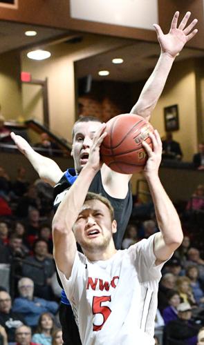 Kooima caps Northwestern career with 3-point contest win