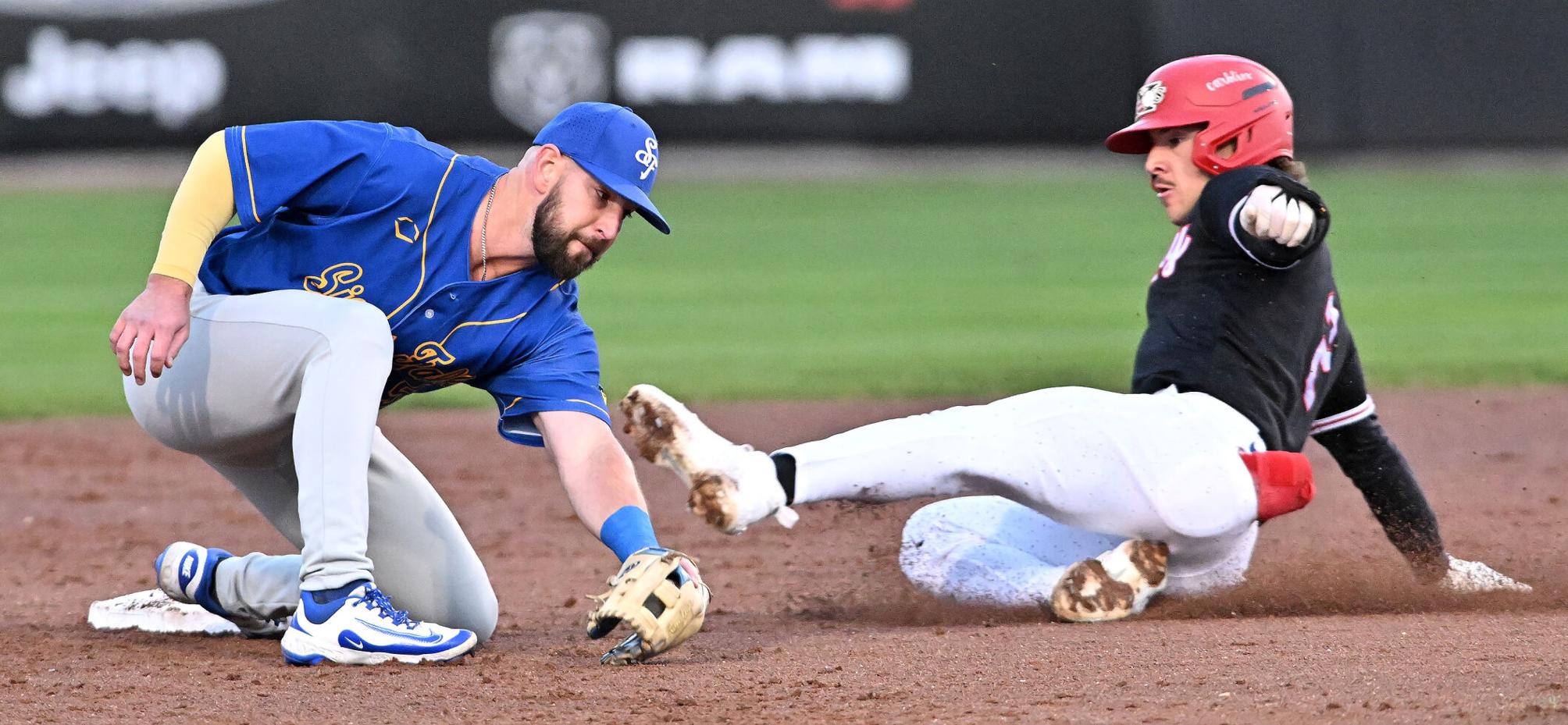 Canaries force winner-take-all game with Explorers