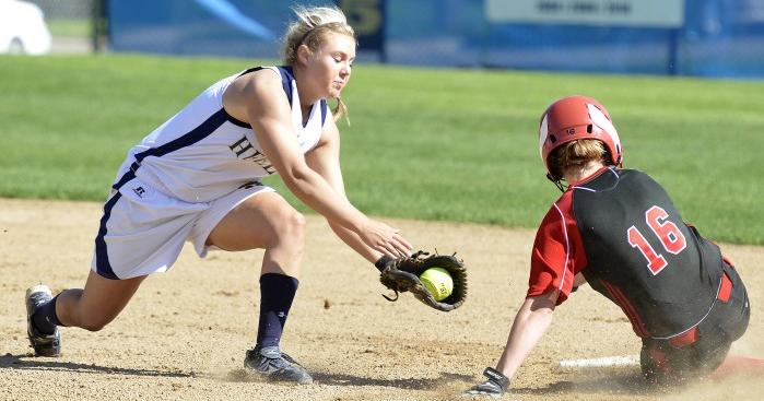 Photos: Heelan vs Le Mars softball