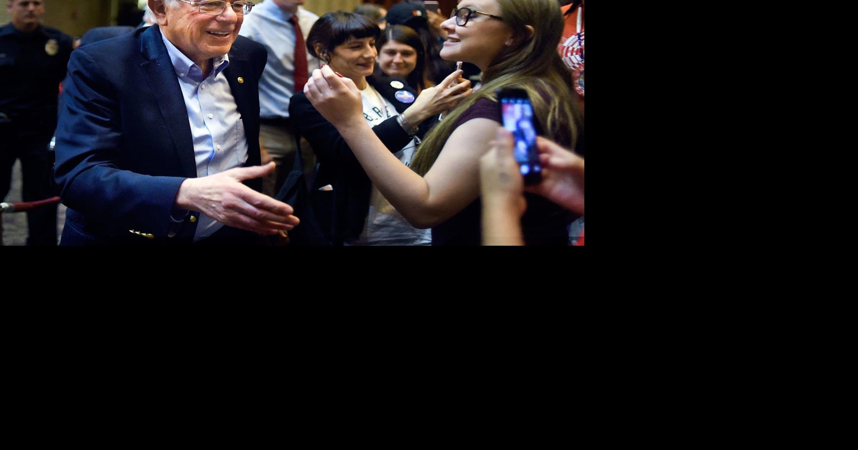 Sanders stumps for Scholten in Sioux City