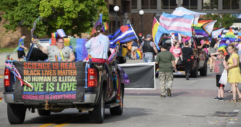 Siouxland Pride Alliance celebrates LGBTQ community with parade