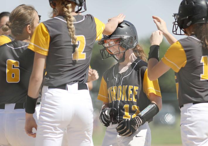 Cherokee softball team quietly making noise