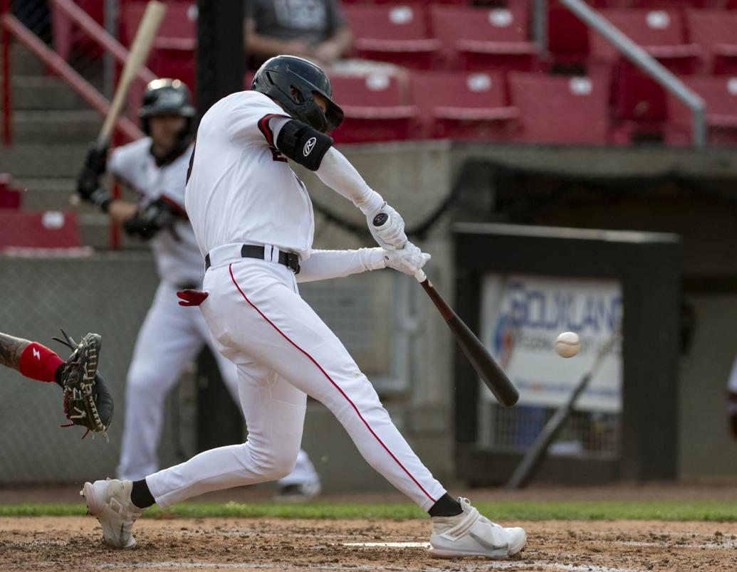 L.T. Tolbert shining at leadoff spot for Sioux City Explorers