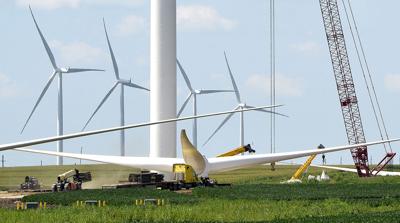 MidAmerican to build new wind farms in Northwest Iowa counties