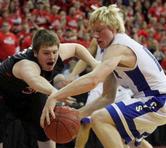 West Lyon wins state title in dominating fashion