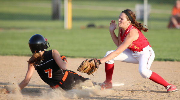 Sergeant Bluff-Luton hits four homers in victory