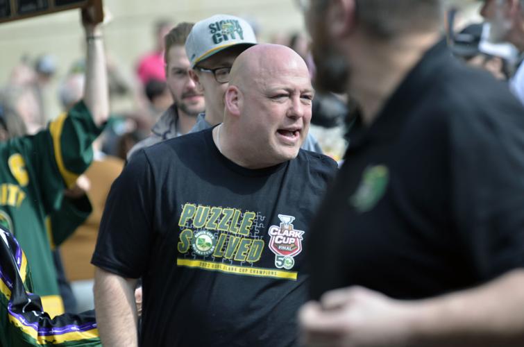 'Together forever:' Musketeers unite around Luke Strand's final message ...