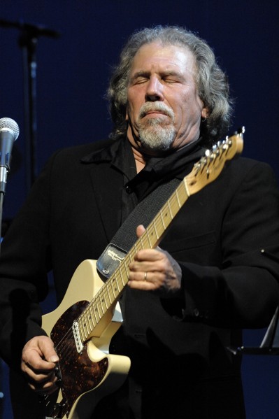 Sioux City native goes back to his 'roots' at Vangarde Arts