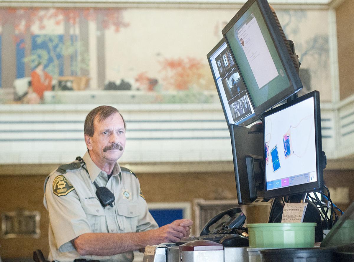 Supervisors resist proposed change to Woodbury County Courthouse security