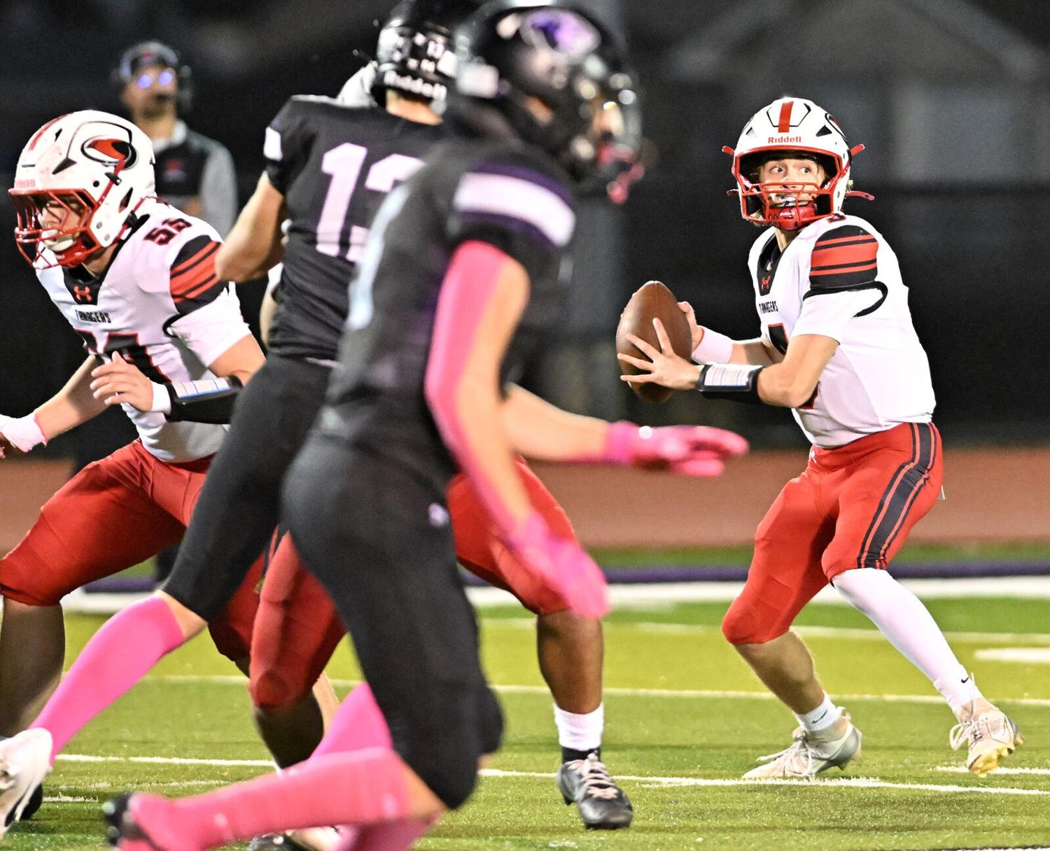 Vermillion Tanagers football surprises Dakota Valley panthers with ...