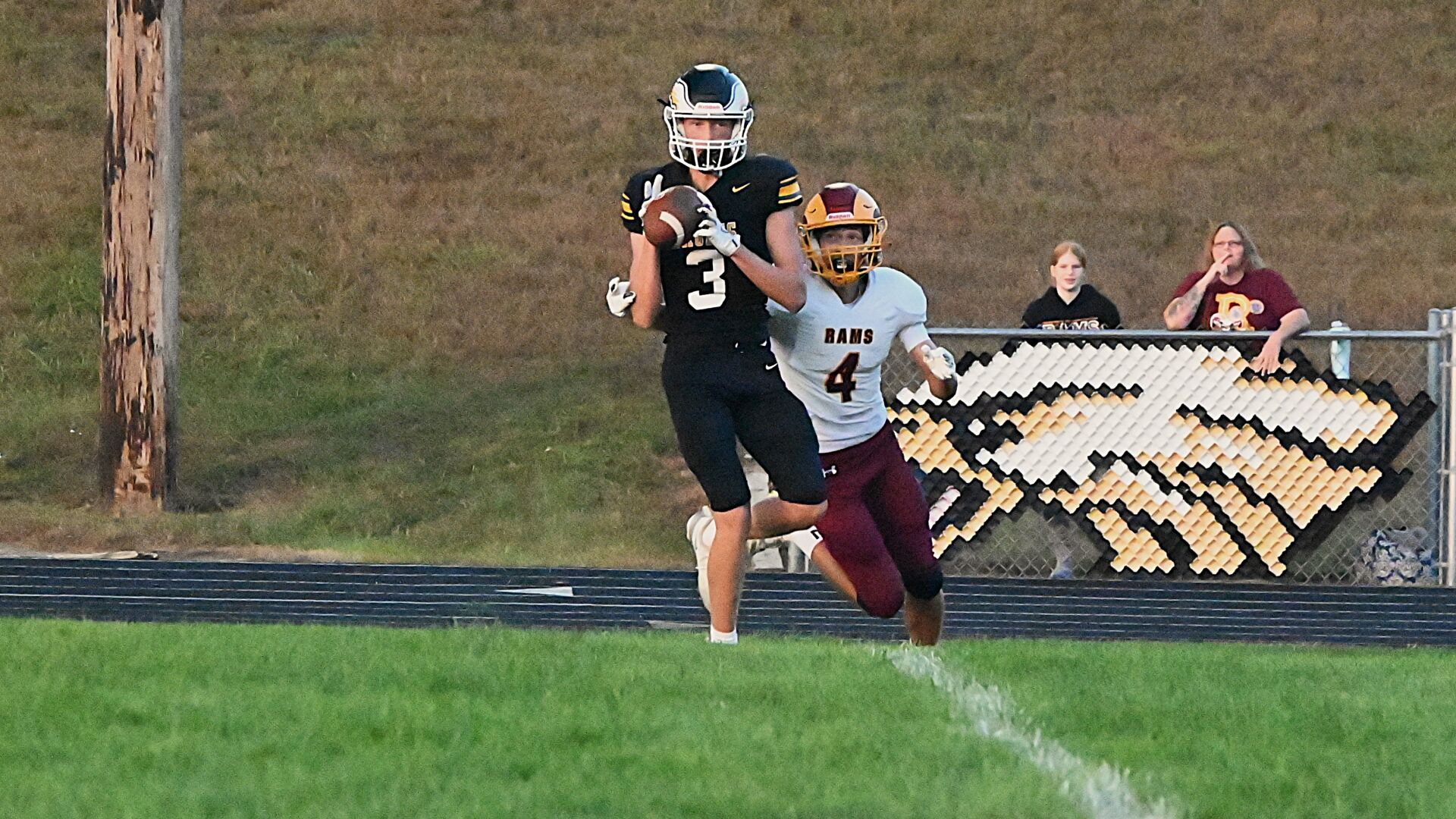 Lawton-Bronson outlasts MVAOCOU for homecoming victory