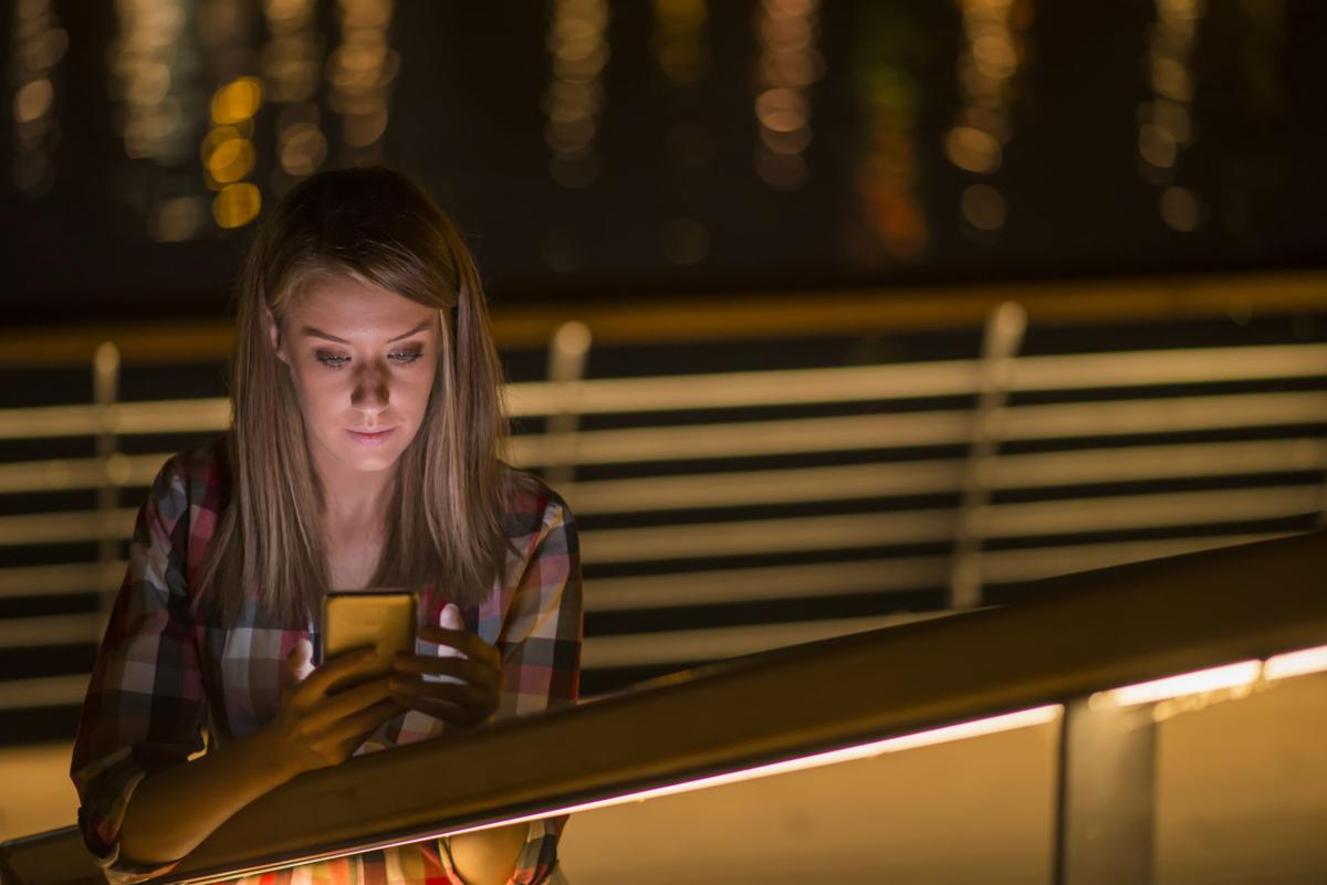 How a principal's 'extreme' experiment got kids to turn off their phones