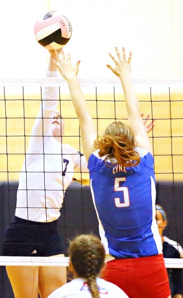PHOTOS: Bishop Heelan vs Council Bluffs Abraham Lincoln Volleyball