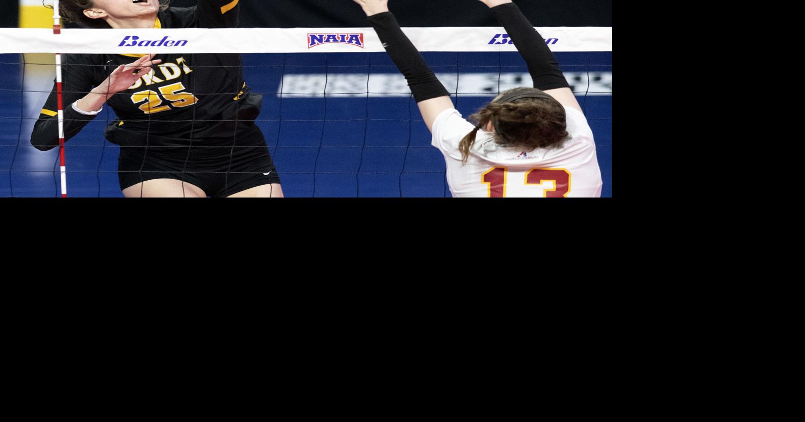Dordt volleyball claws back to beat Park in pool-play five-set thriller