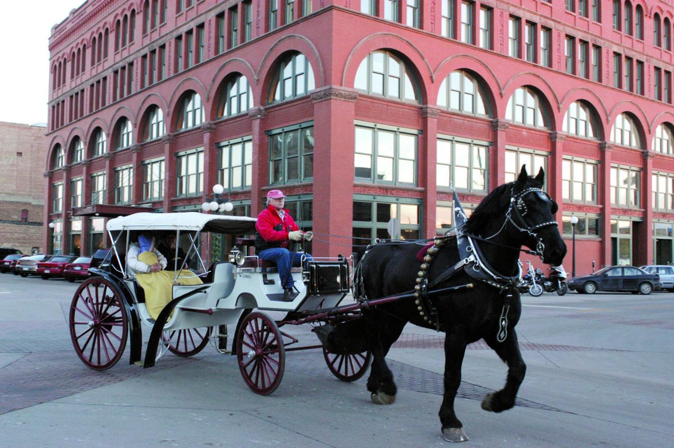 Sioux City wants you to clean up after your horse