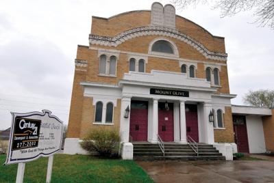 Council saves Shaare Zion from wrecking ball