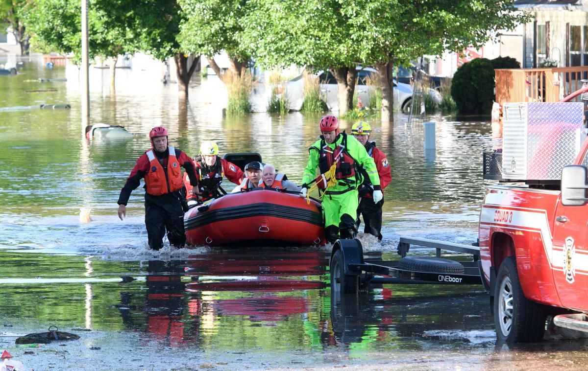 PHOTOS: Flooding; evacuations ongoing in Sioux City metro area