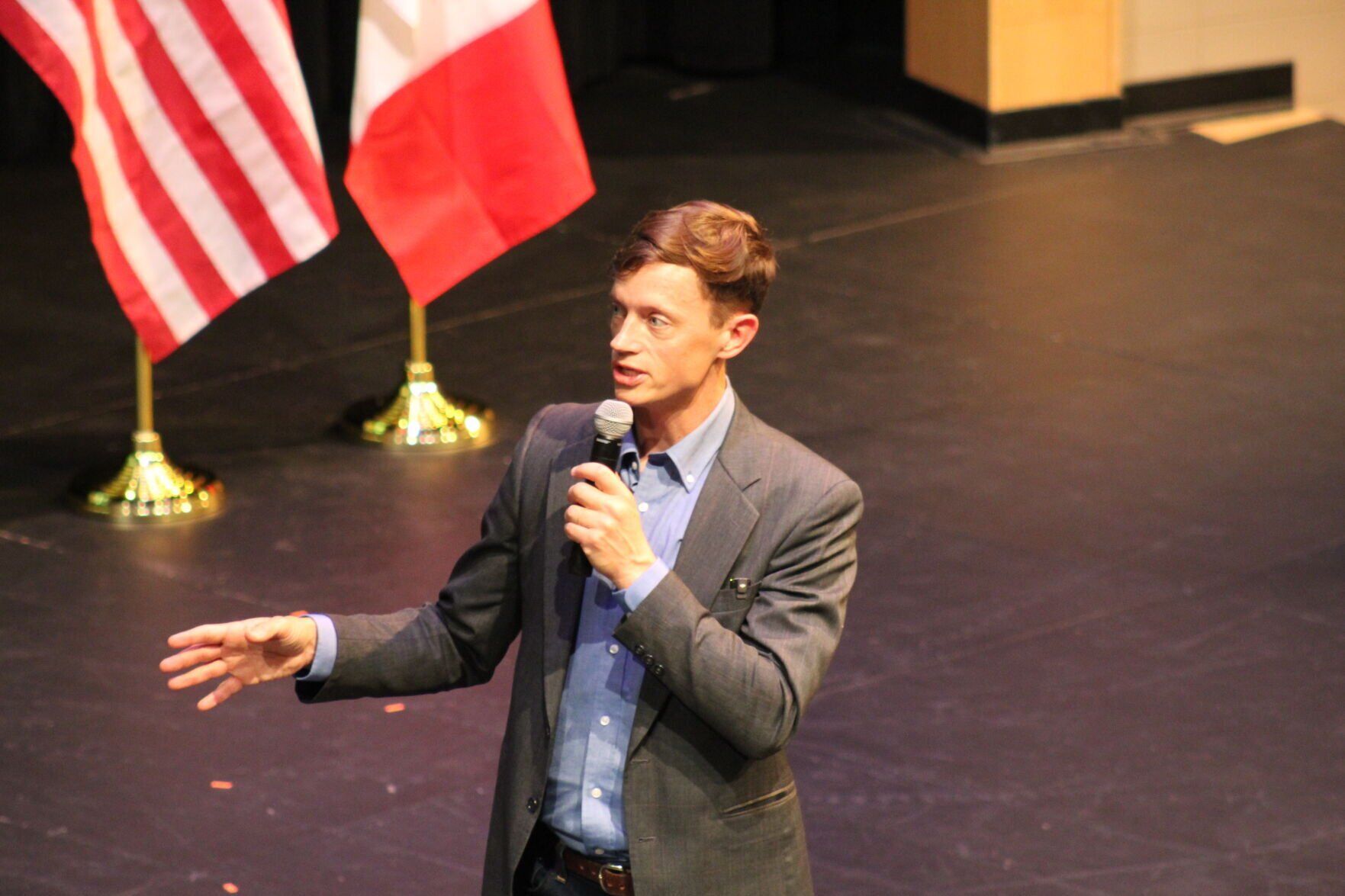 Democrat Rob Sand launches tour in gubernatorial campaign