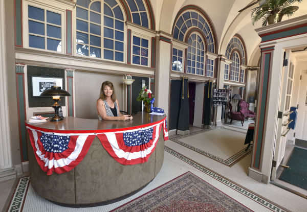 Le Mars Playhouse to bring 'Breaking Up Is Hard To Do' to the stage