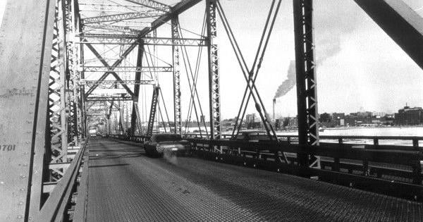 Photos: Combination Bridge