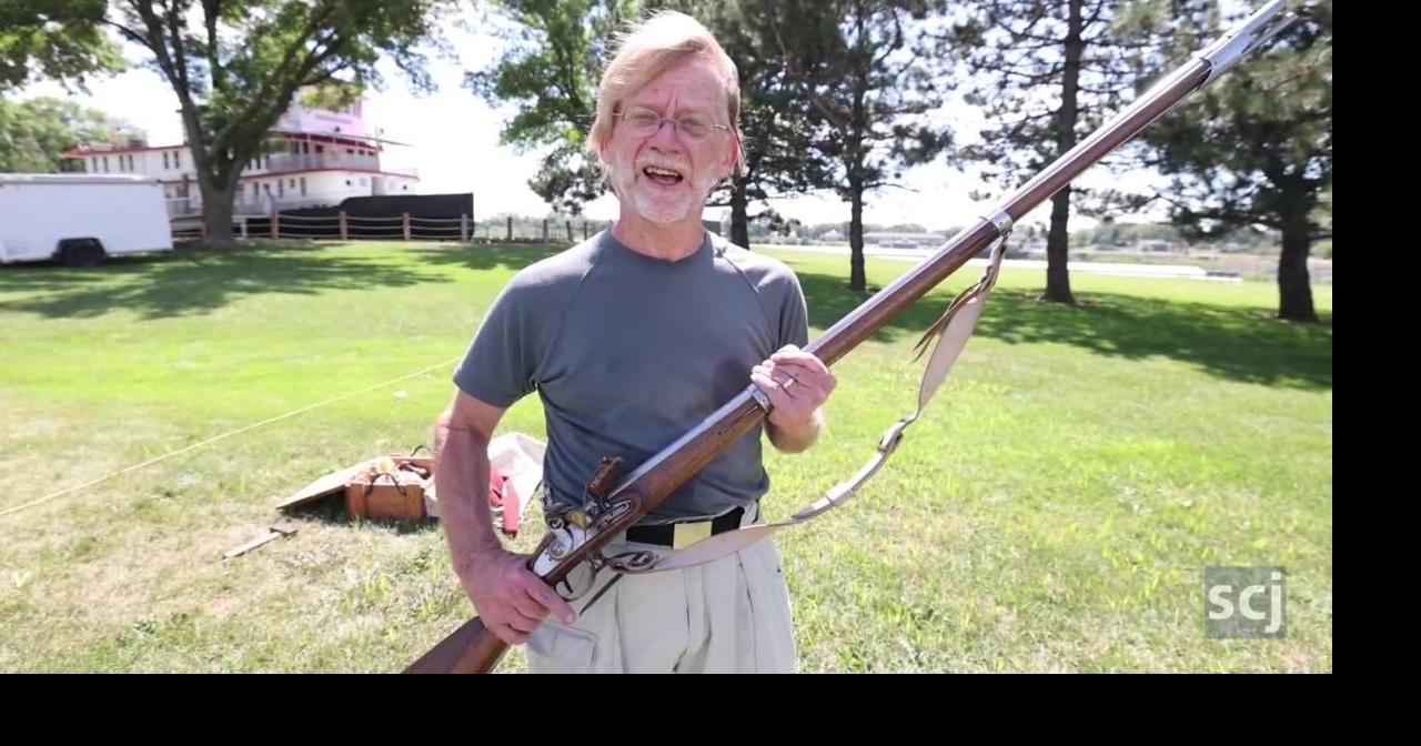 Sgt. Floyd Encampment setting up
