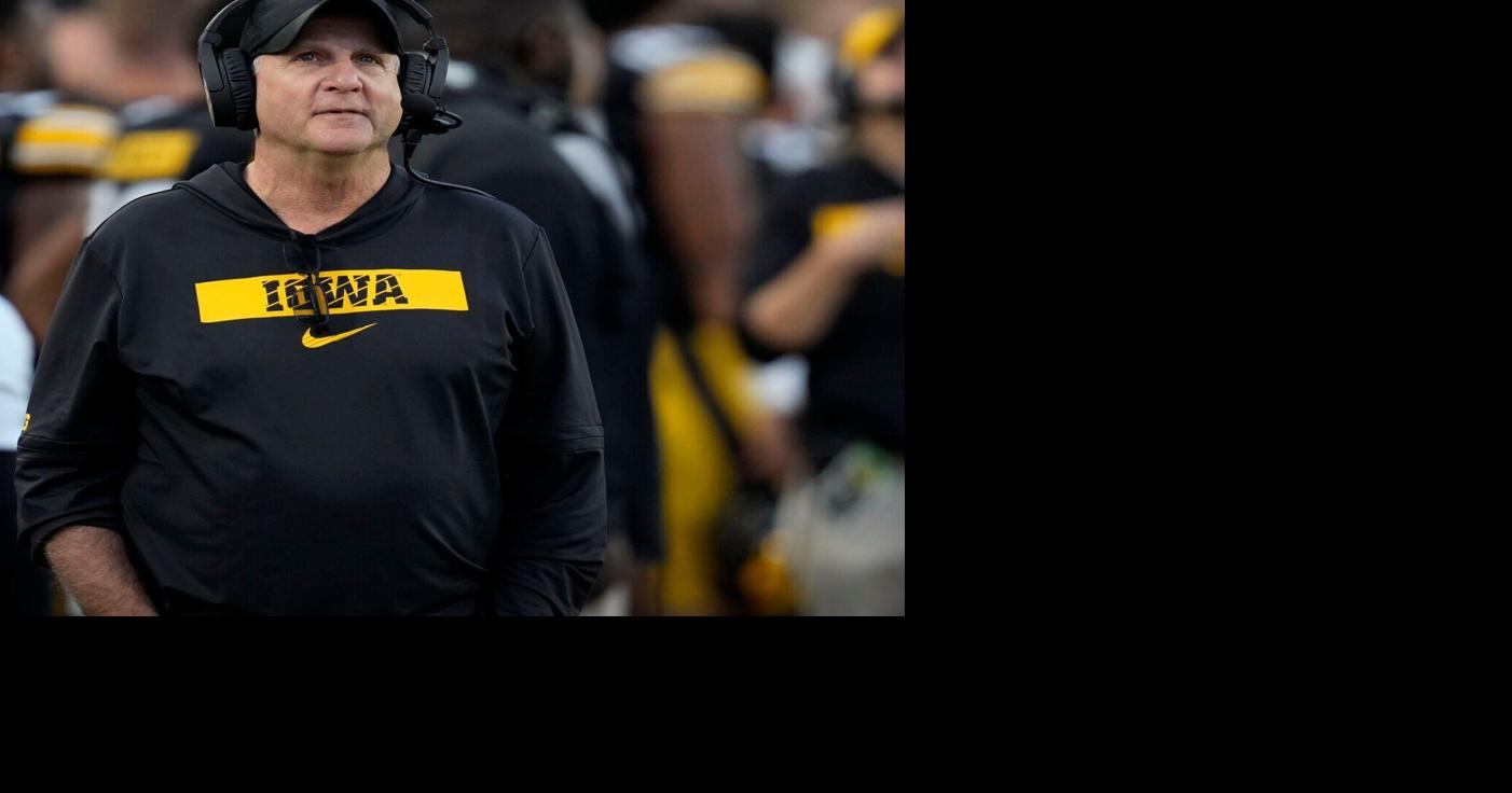 Iowa DC Phil Parker advocates for harangued Hawkeye defense