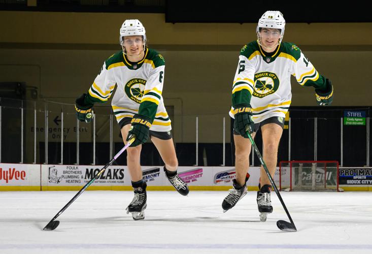 Musketeers advice: How to keep upright on ice