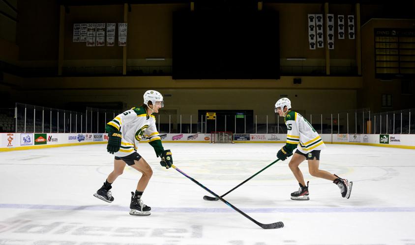 Musketeers advice: How to keep upright on ice