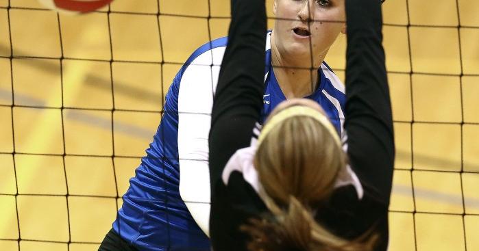 Photos: Dordt at Briar Cliff volleyball