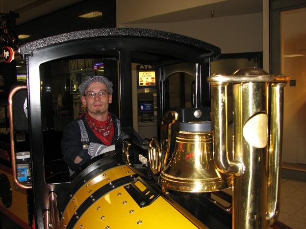 Cubby Caboose shuttles shoppers around Southern Hills Mall