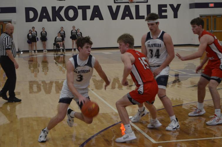 Top-ranked Dakota Valley boys cruise past No. 3 Hartington Cedar Catholic