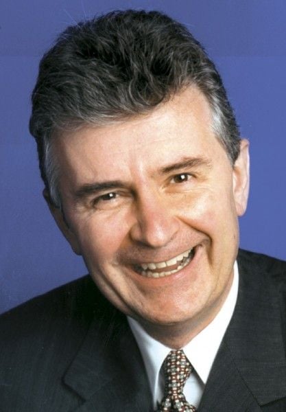 Talking politics with former Iowa congressman, actor Fred Grandy