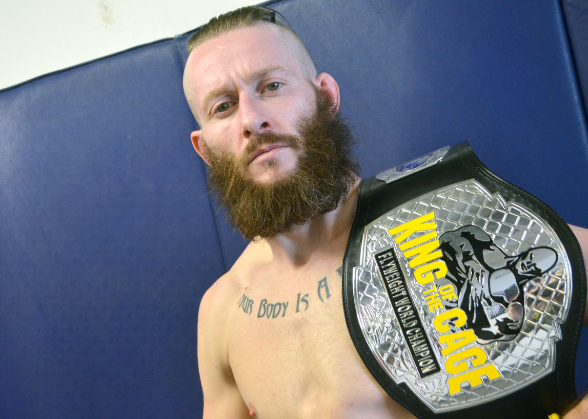 Winna-Title: John DeVall returns for a new cage belt