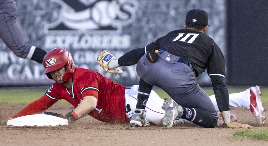 Sioux City Explorers rally past Milwaukee