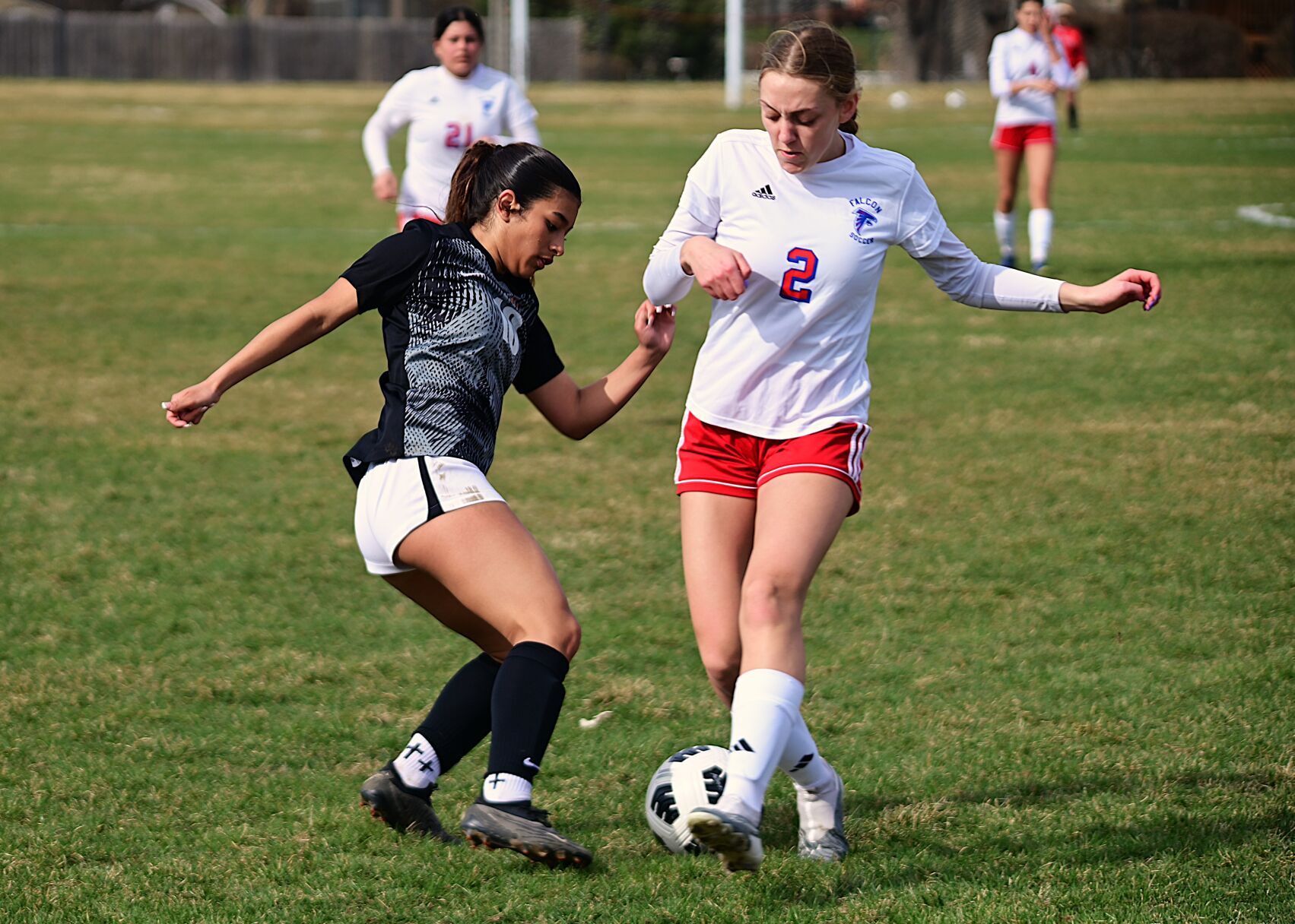 Nolasco, Versteeg lead East to victory against West Sioux