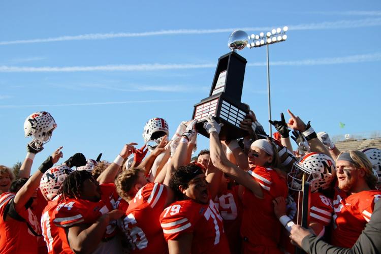 Northwestern wins first NAIA title since 1983 as Gramstad passes for ...