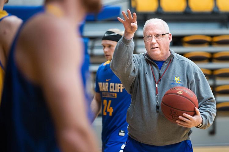 Schultz to be honored for 40 years with Briar Cliff