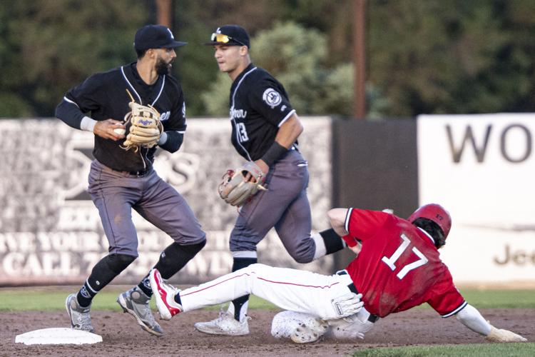 Sioux City Explorers rally past Milwaukee