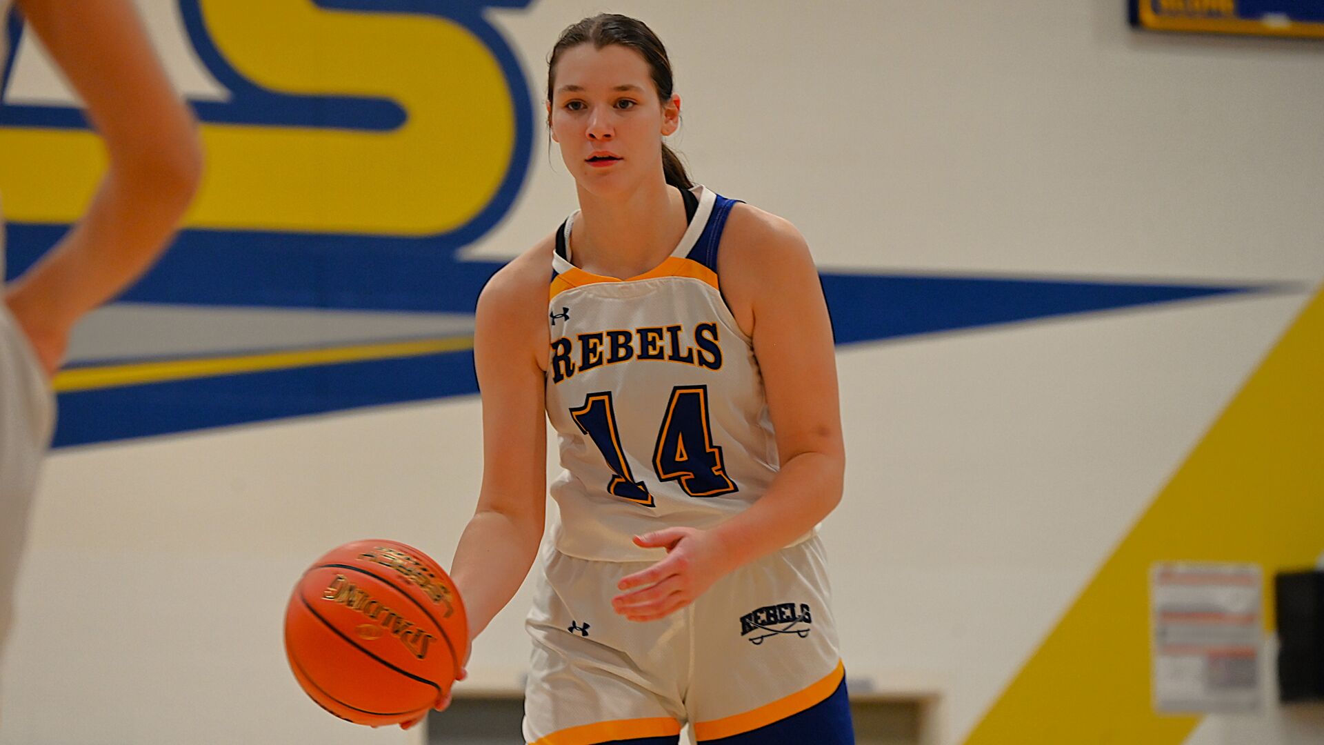 Johnson's return paces Westwood to big win over Gehlen