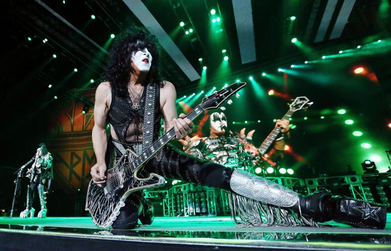 Photos: KISS concert