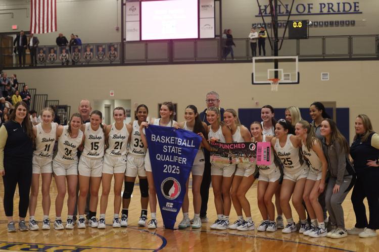 Bishop heelan clinches fourth straight state tourney trip