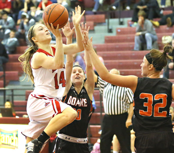 Northwestern women run past Doane