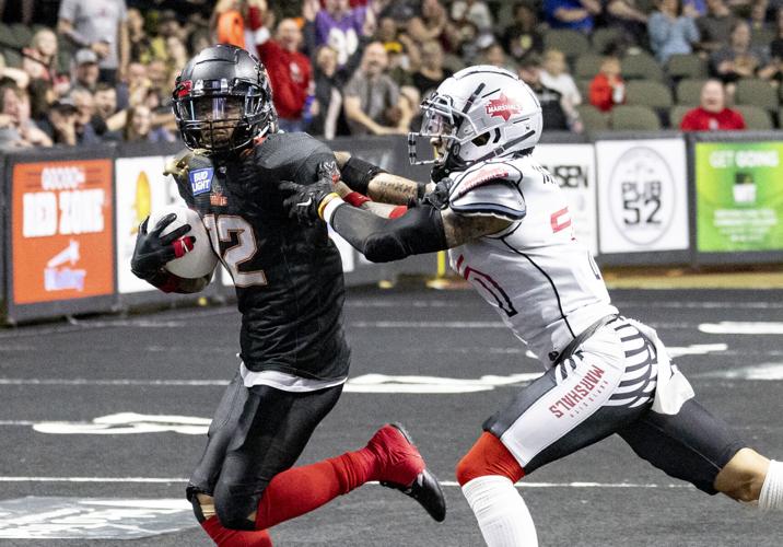 Bandits earn blowout win over Marshals