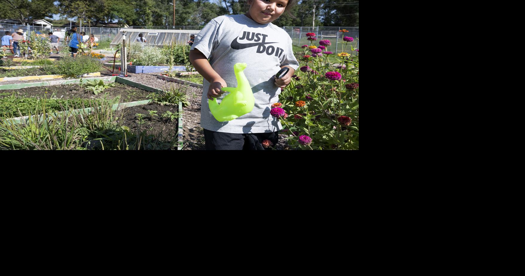 Macy outdoor classroom helps students return to their roots