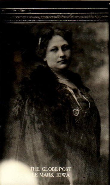 Recollections: Digging Up Dirt on Maybelle Knox: The Knox-Trow Case of ...