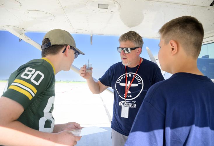 Sold-out pilot camp offers flight experience to students in Siouxland