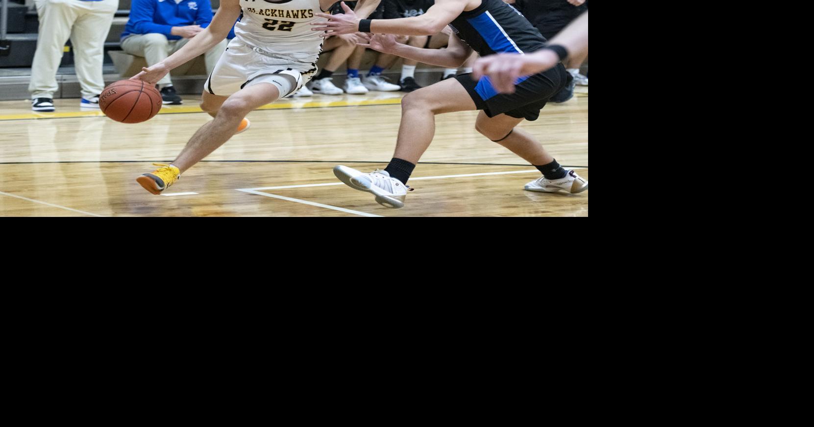 SIOUXLAND ATHLETE OF THE WEEK: Hinton's Caleb Holmes gives Blackhawks ...